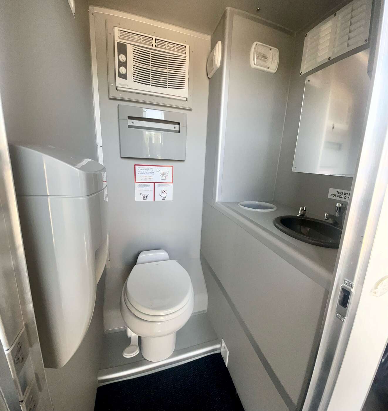 Air Conditioned VIP Portable Toilet | Texas Outhouse