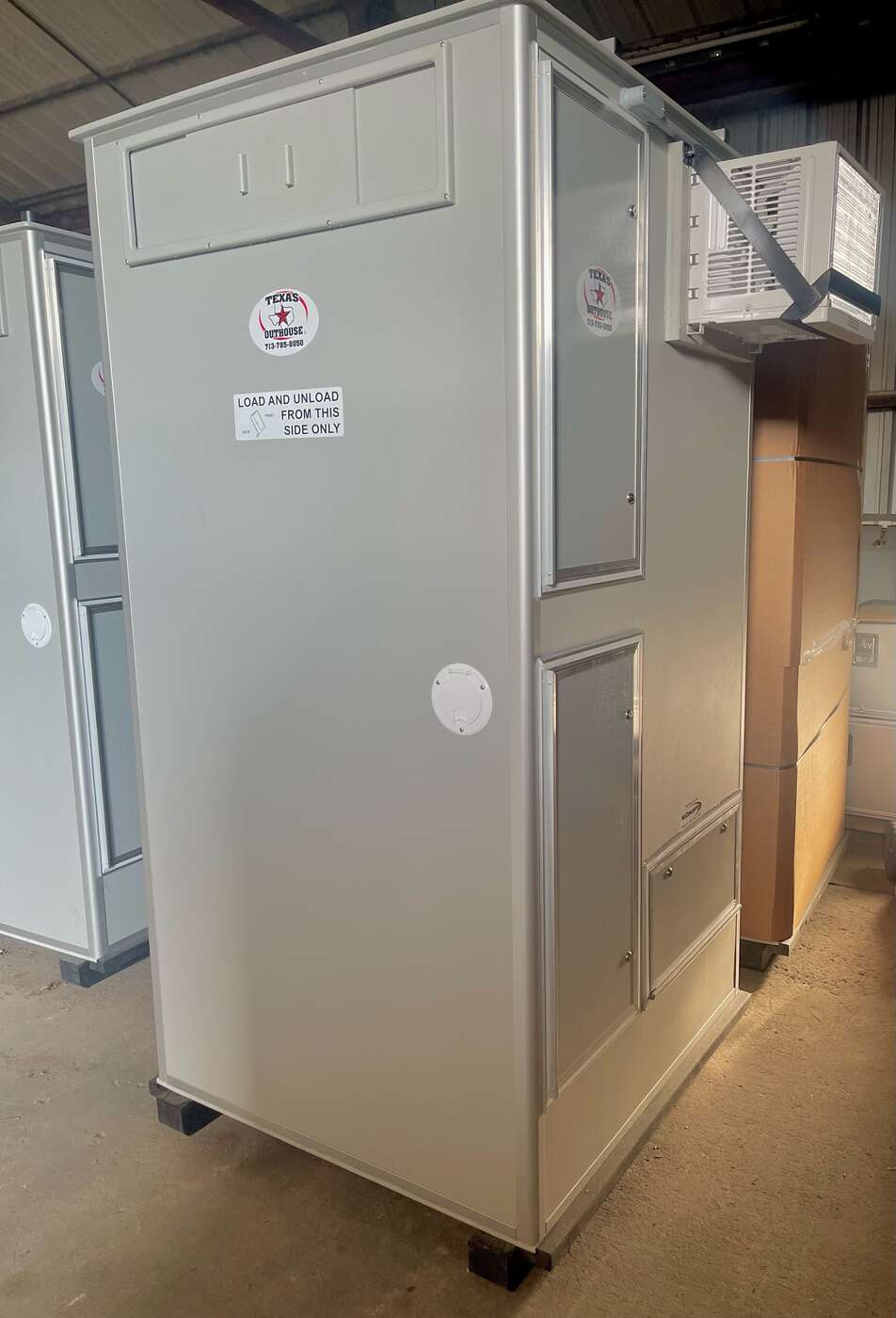 Air Conditioned VIP Portable Toilet | Texas Outhouse